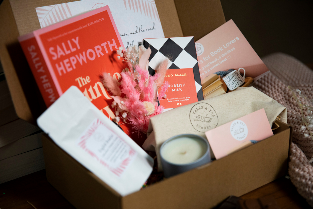 Tales & Tea - Indulgent Gift Boxes for Book Lovers